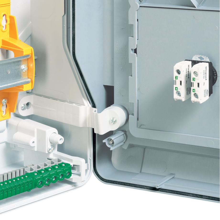 Dobradica Plastico P/Quadro Plexo3 1970 - Cemar Legrand - Dimensional